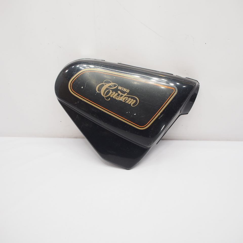 Yahoo!オークション - WING GL400 CUSTOM 純正サイドカバー右 サイドカ...