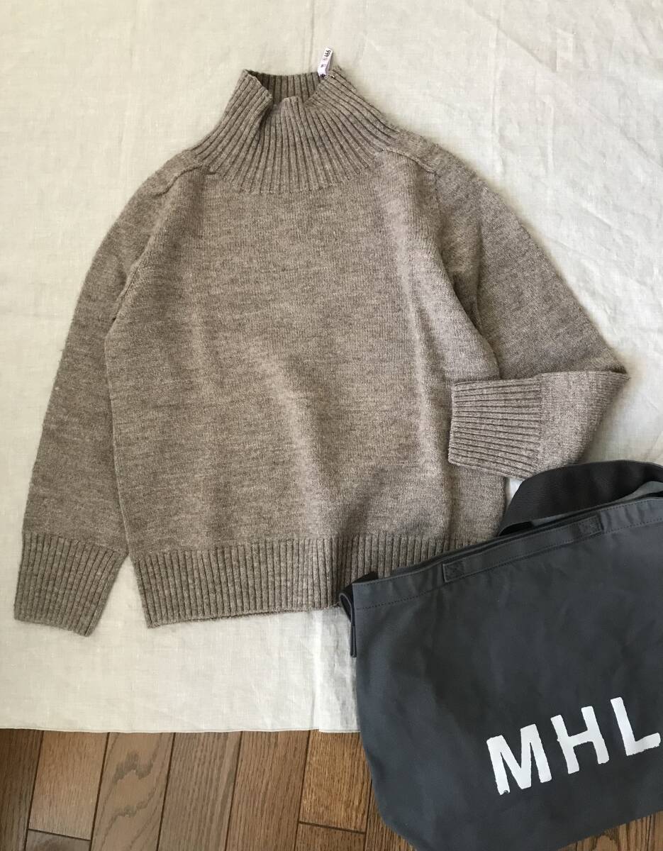 MHL. ハイネック ニット BRITISH MERINO セーター ベージュ Ⅱ 2 MARGARET HOWELL(セーター)｜売買されたオークション情報、yahooの商品情報をアーカイブ ...