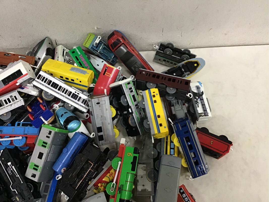 Yahoo!オークション - 1円〜 同梱不可 ジャンク プラレール等 C12 はや...