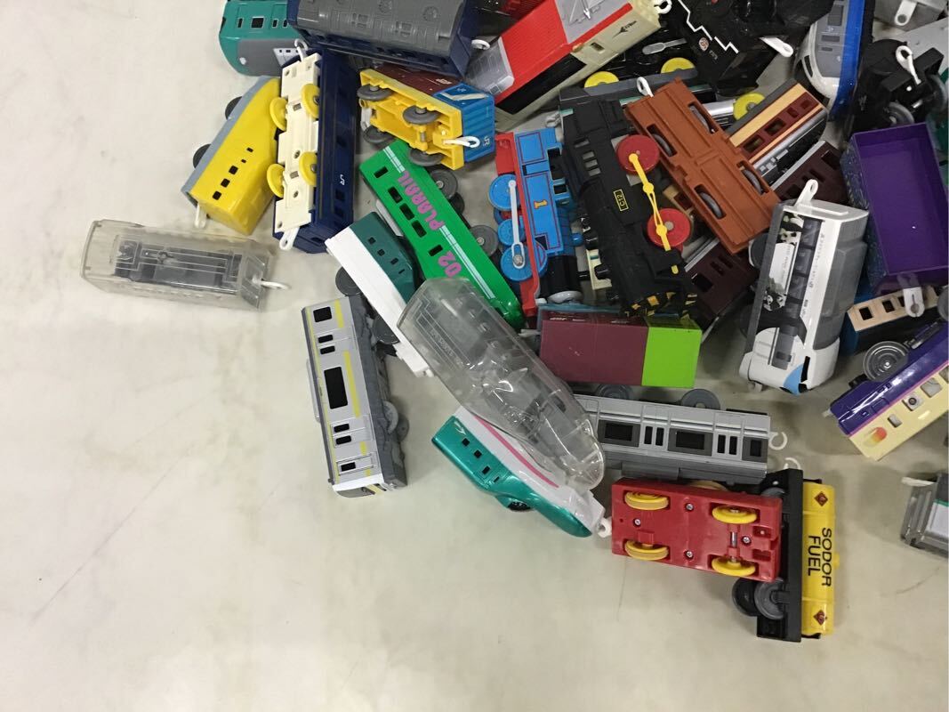 Yahoo!オークション - 1円〜 同梱不可 ジャンク プラレール等 C12 はや...