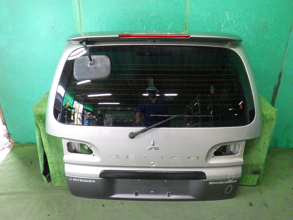 Yahoo!オークション - デリカスペースギア[PD6W後期]バックドア リアゲ...