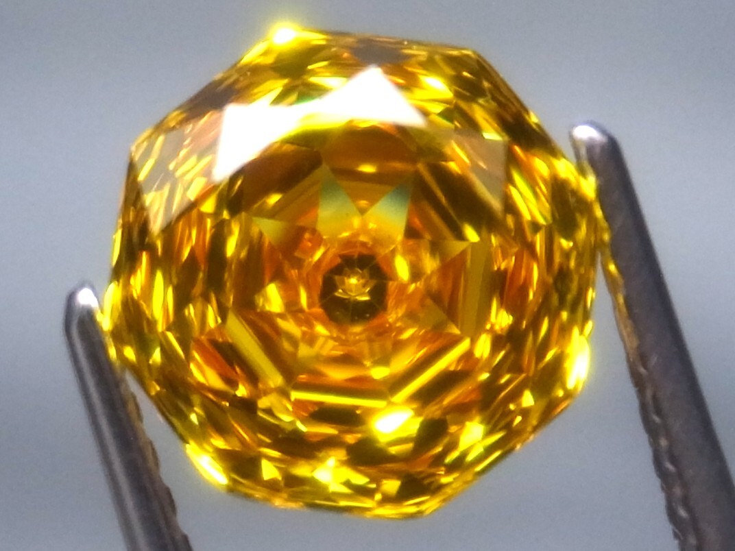 Yahoo!オークション - 4.49ct 8㎜ 新品・最先端技術のレーザー光線に...