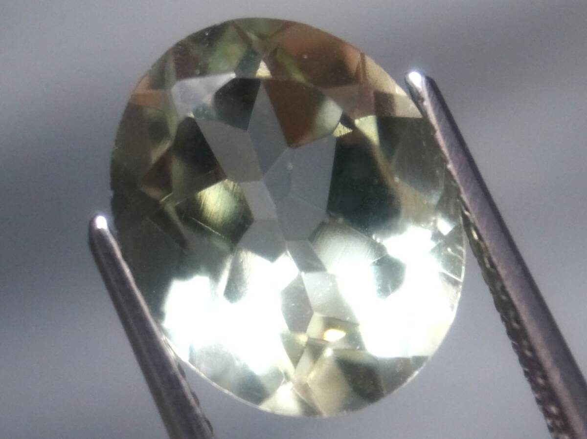 Yahoo!オークション - 3.69ct 新品・天然グリーンアメシスト ブラジル...