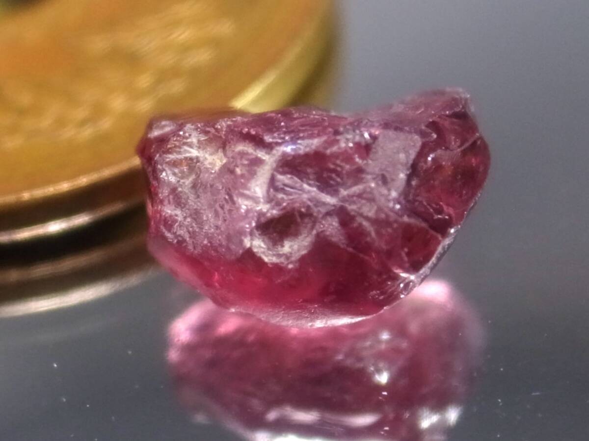 Yahoo!オークション - 2.66ct b 新品・非加熱未処理・天然マラヤガーネ...