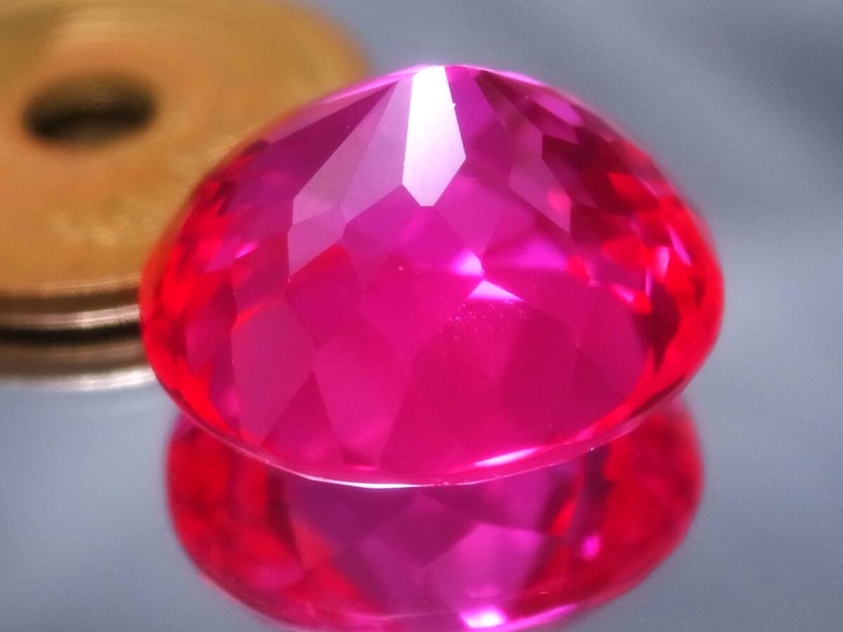 Yahoo!オークション - 28.81ct 新品・大粒サイズ・超ギラギラの凄いテ...