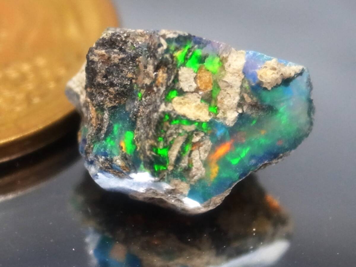 Yahoo!オークション - 4.55ct 新品・天然セミブラックオパール母岩付き...