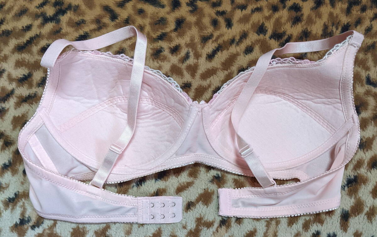 Yahoo!オークション - BEJOUR LL ピンク C80 C85 D80 E75 E80 F75