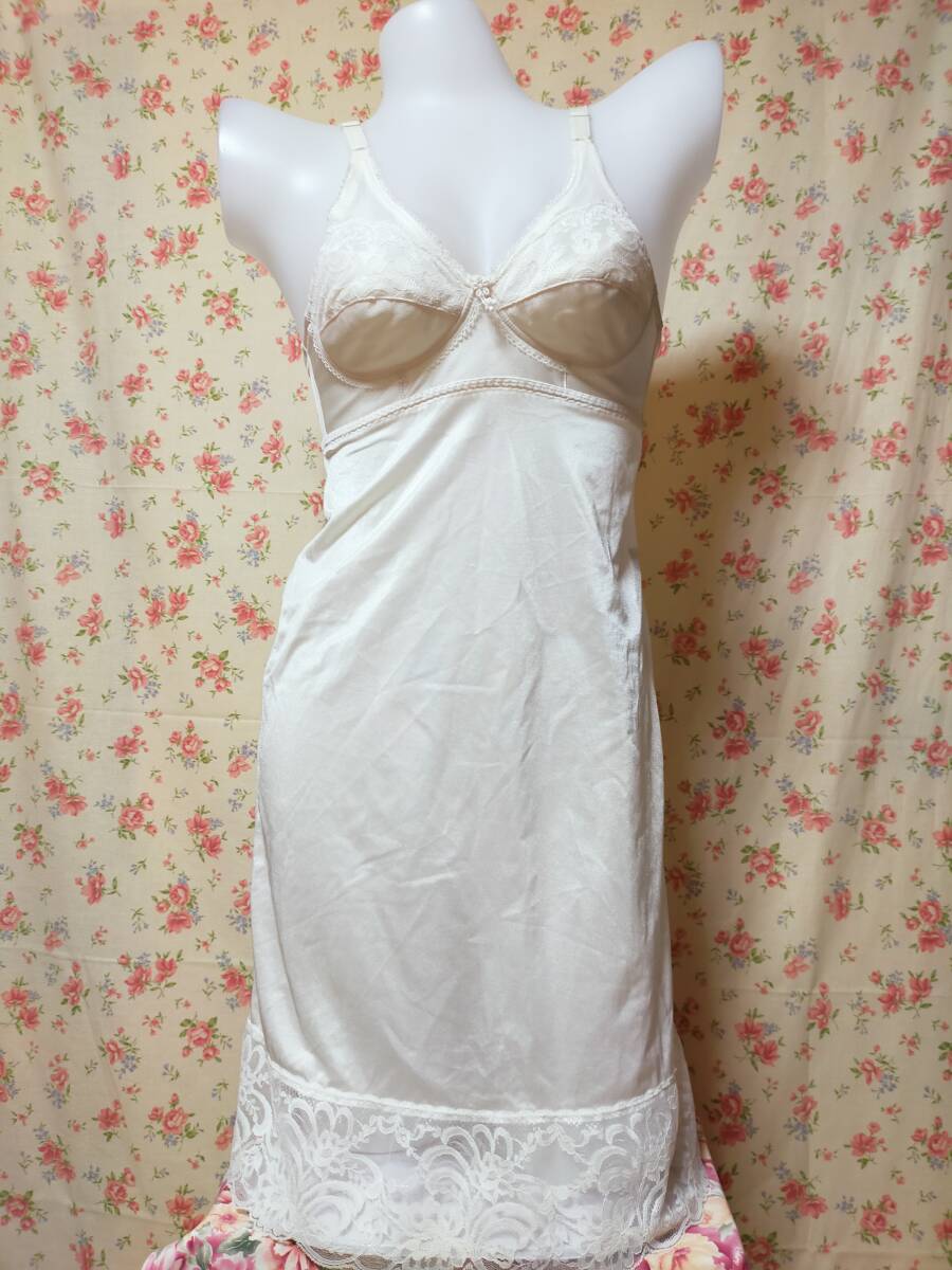 Yahoo!オークション - 【昭和 レトロ】 セシール A70-90 ブラスリップ ...