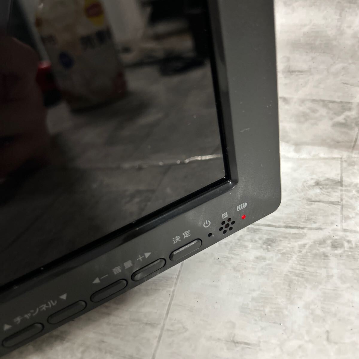 Yahoo!オークション - skam-23 ポータブルテレビ 19inch B47 バッテリ...