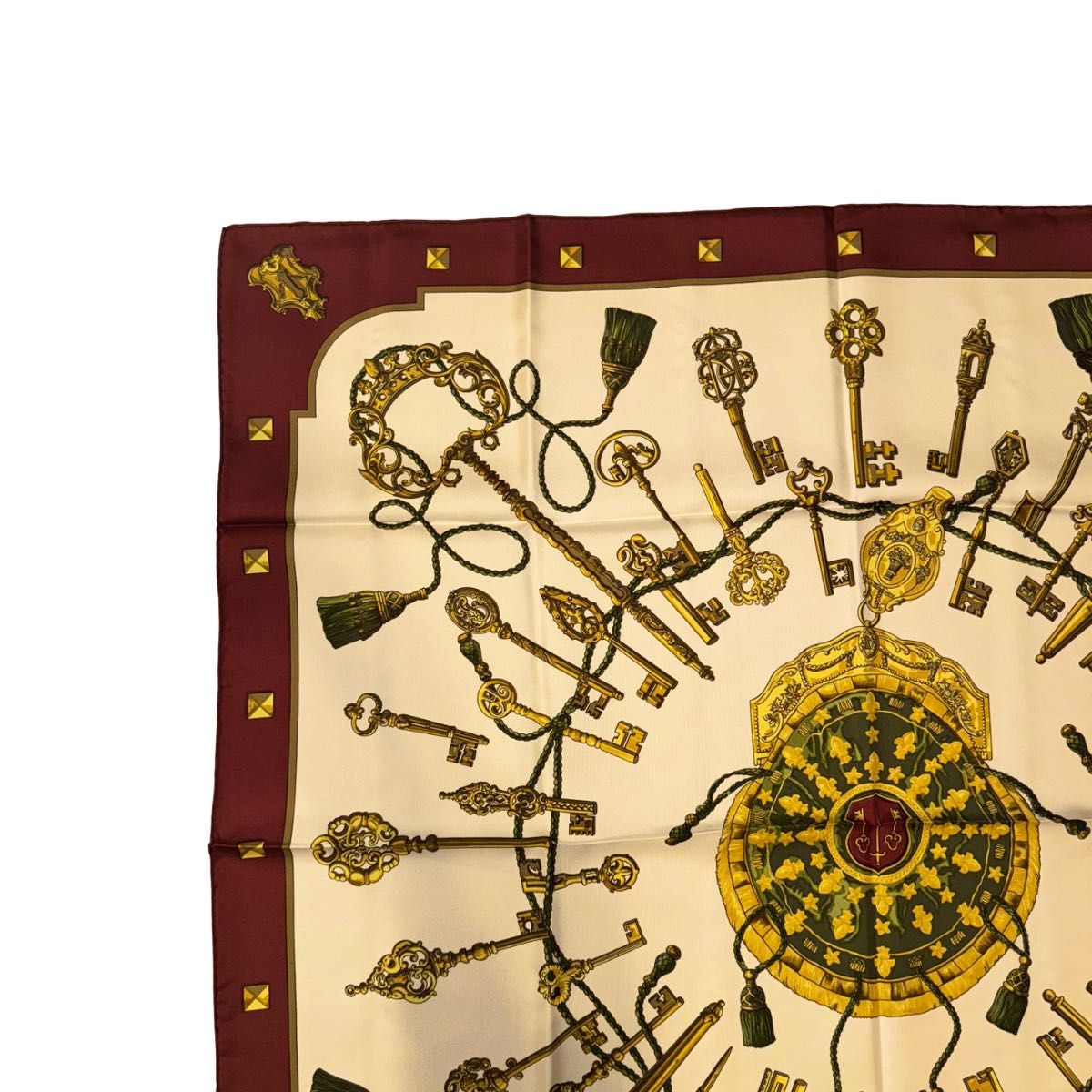 HERMES LES CLES【鍵柄】カレ90 シルク100% スカーフ エルメス HERMES LES CLES【鍵柄】カレ90 シルク100% スカーフ エルメス