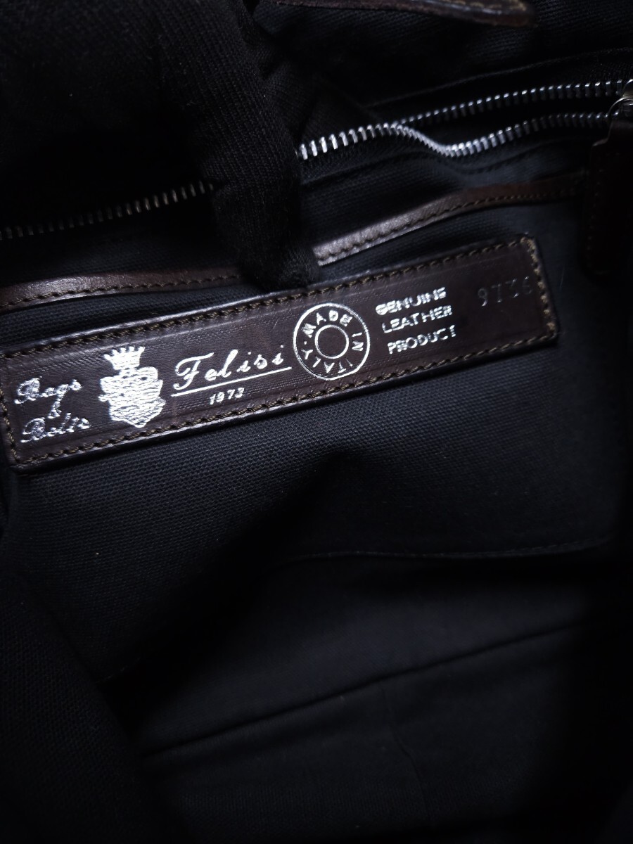 Yahoo!オークション - 美品 Felisi フェリージ メッセンジャーバッグ ...