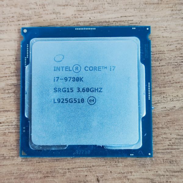 パソコンCPU Core i7-9700K 3.6GHz み2.(Core i7)｜売買されたオークション情報、yahooの商品情報をアーカイブ公開 - オークファン（aucfan.com）