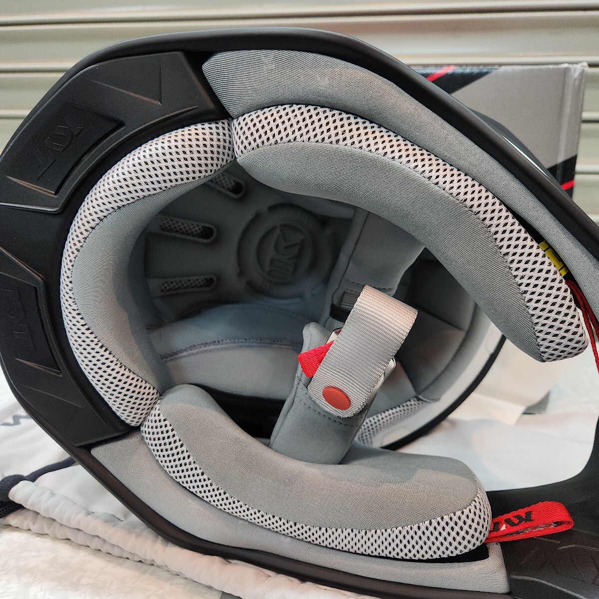 Yahoo!オークション - 新品未使用 KYT STRIKE EAGLE 白 L オフロード ...