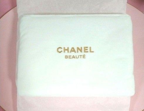 CHANEL シャネル ノベルティ ポーチ ホワイト 化粧ポーチ コスメ CHANEL シャネル ノベルティ ポーチ ホワイト 化粧ポーチ コスメ