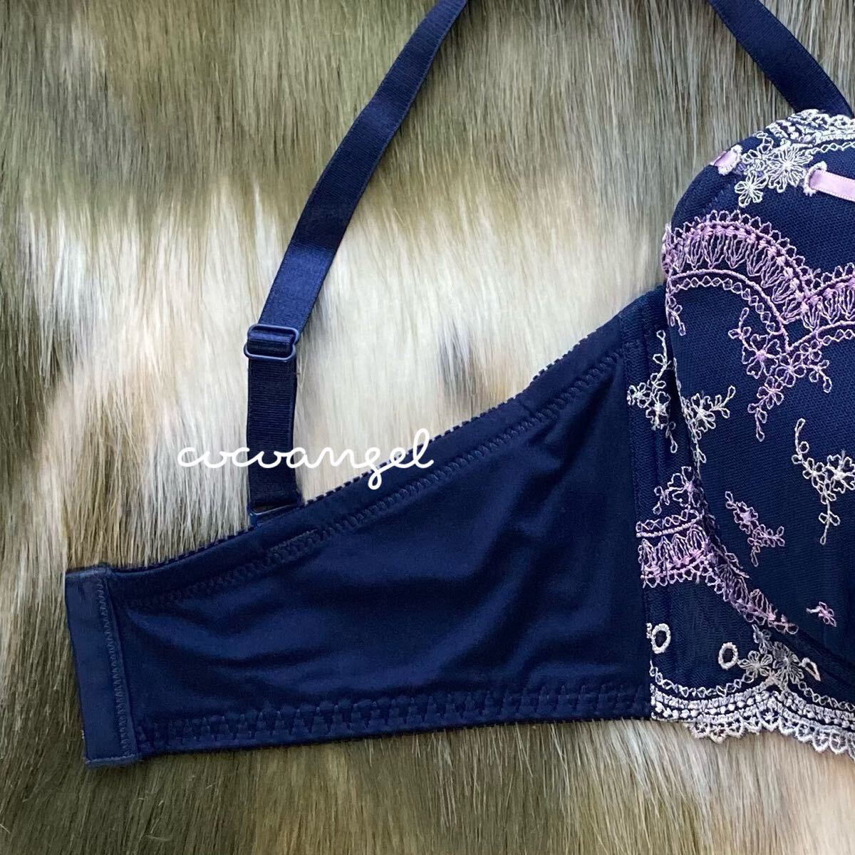 Yahoo!オークション - 【トリンプ G85-LL ネイビー】新品 Triumph ブラ...