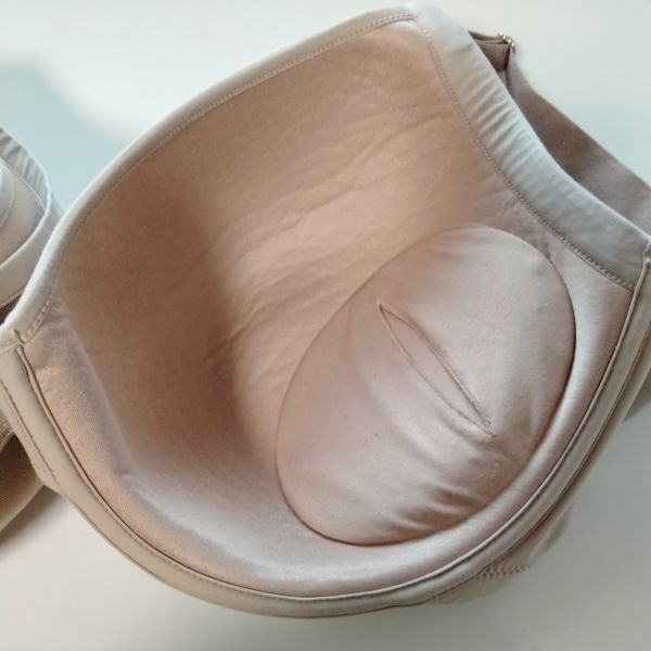 Yahoo!オークション - 【USED】80H 補正下着 ブラジャー ライトベージ...