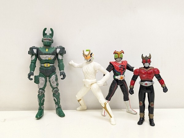 Yahoo!オークション - R245-N37-2521 仮面ライダー フィギュア まとめ ...