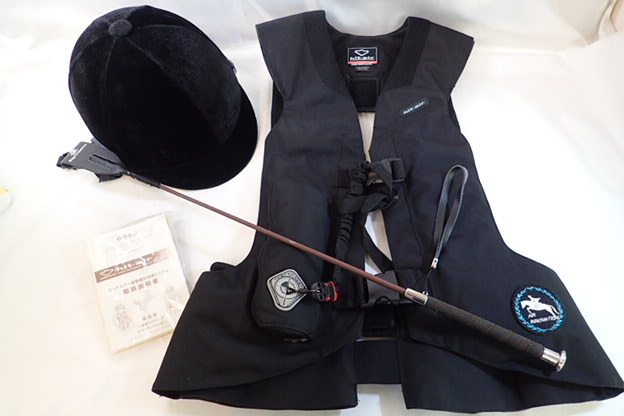 Yahoo!オークション - 12101[M] 乗馬用品 hit air/ベスト/エアバッグ/A...