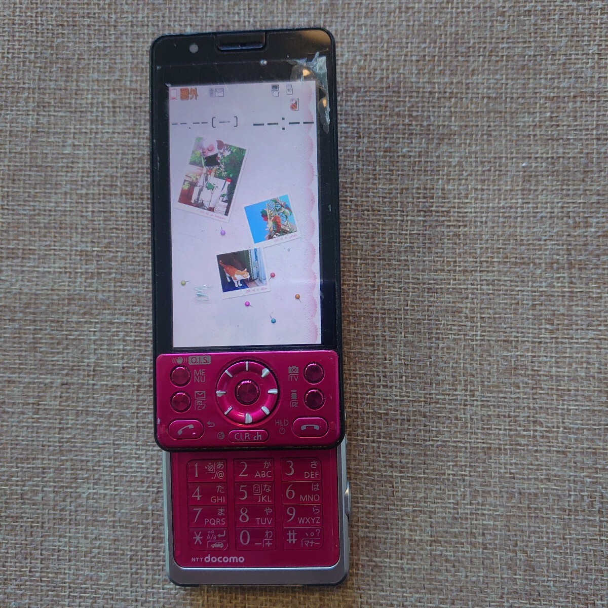 Yahoo!オークション - P-05C docomo 液晶に購入時のフィルム貼ったまま