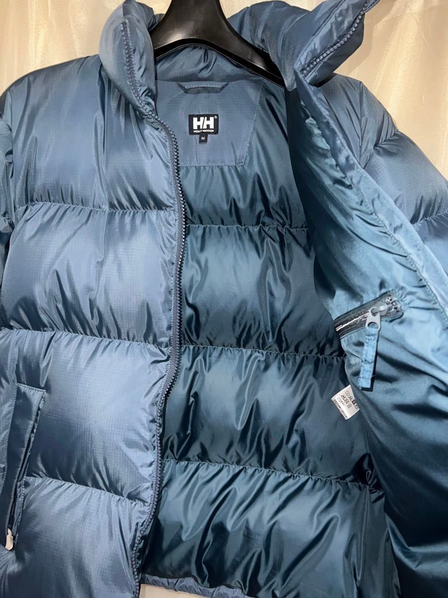 美品 定価4万円 HELLY HANSEN ヘリーハンセン フィリーダウン 美品 定価4万円 HELLY HANSEN ヘリーハンセン フィリーダウン
