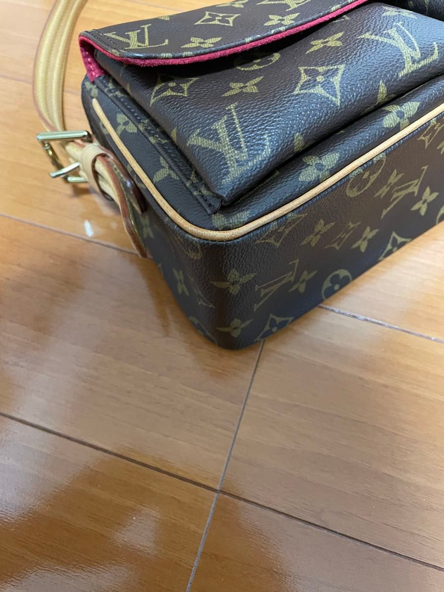 美品 ルイヴィトン モノグラム ヴィバシテ MM ショルダーバッグ 美品 ルイヴィトン モノグラム ヴィバシテ MM ショルダーバッグ