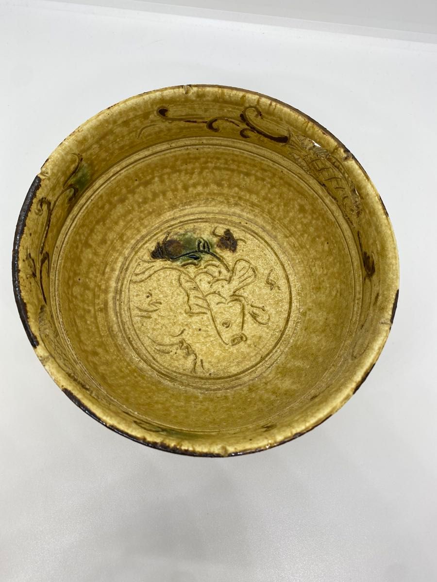 陶芸作品 岸本謙仁 陶芸作家 黄瀬戸 魚草紋 共箱 栞 茶道具 菓子 陶芸作品 岸本謙仁 陶芸作家 黄瀬戸 魚草紋 共箱 栞 茶道具 菓子