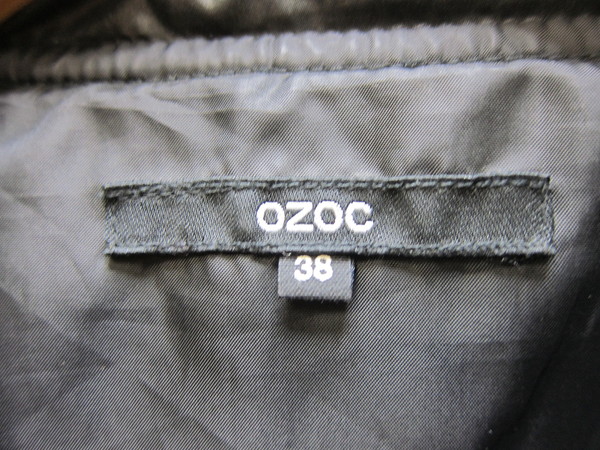 Yahoo!オークション - オゾック/OZOC 中綿入細身ブラックナイロンジャ...